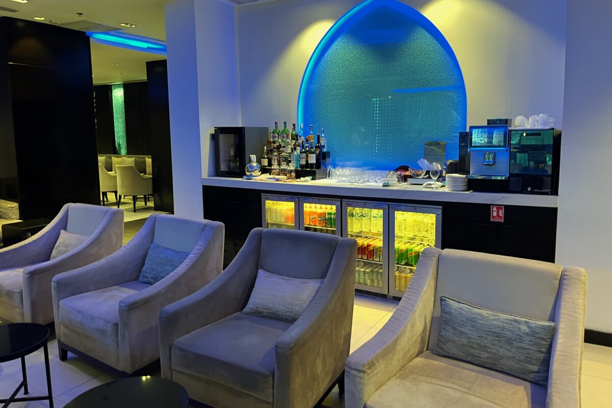 Oman Air First & Business Class Lounge Bangkok (Lounge Bewertung 2023)