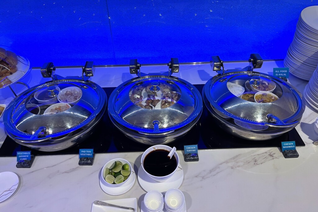 Oman Air First & Business Class Lounge Bangkok (Lounge Bewertung 2023)